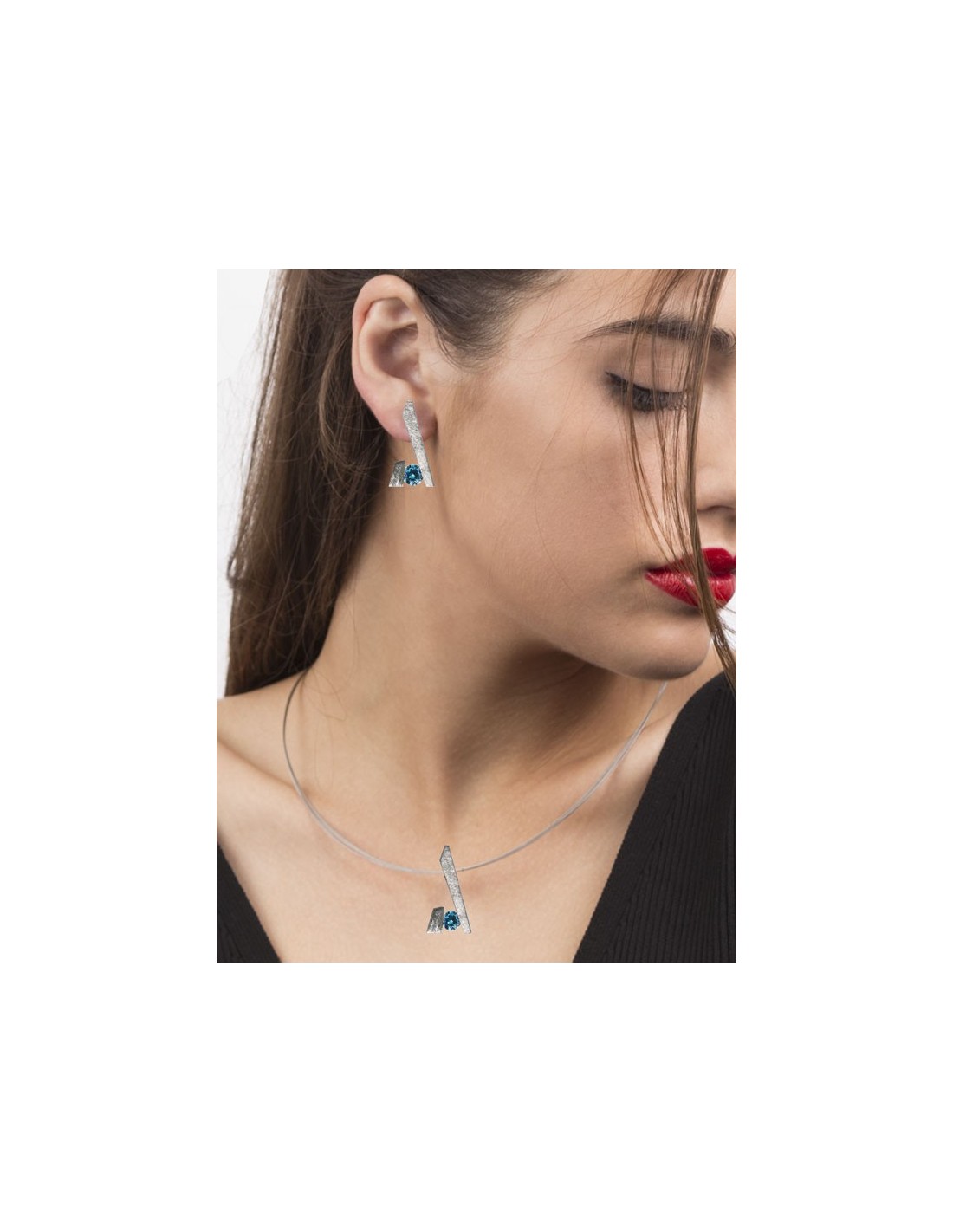 NINE NECKLACE